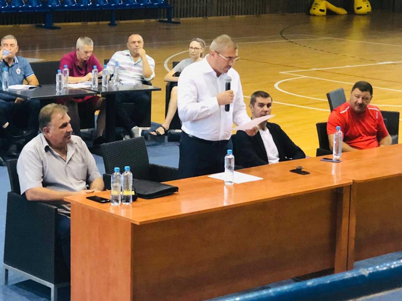 Adunare Generală 2021 / Prezidiu de elită - FR Box